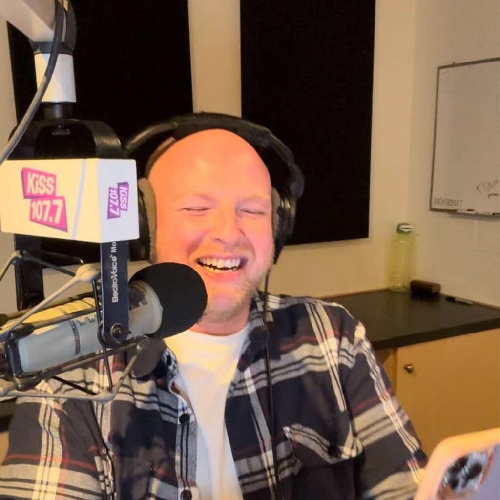 Christy Starling Smashes World Record for Knuckle Push-Ups, Kierstyn ...