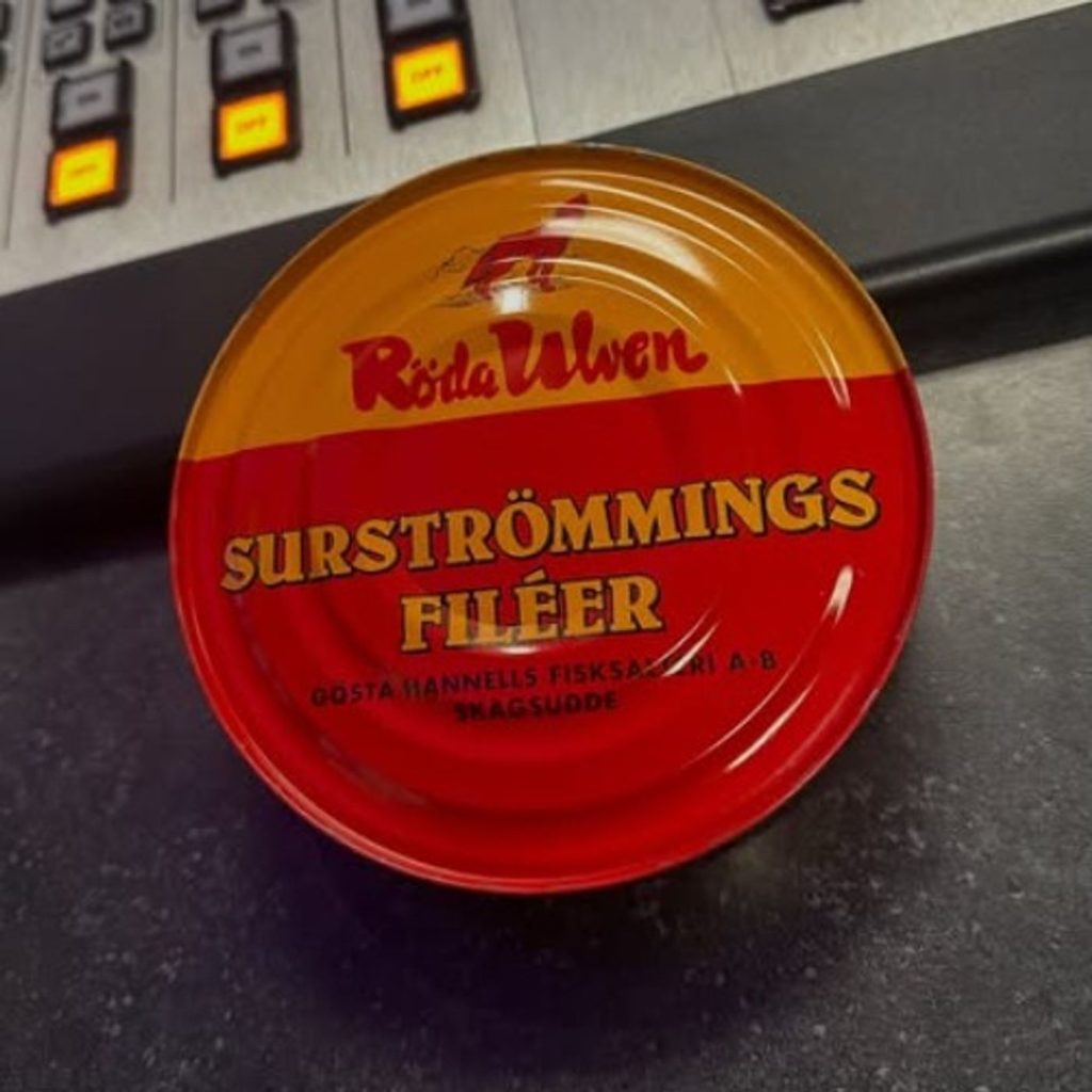 Robbie's Stinky Fish Challenge - Seekr