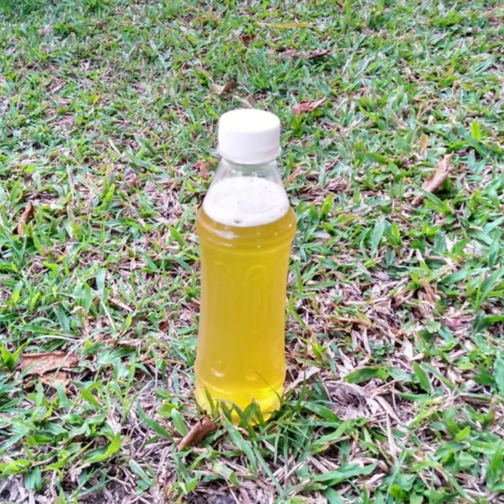 Please Don't Pee In Opponents Water Bottle - Seekr